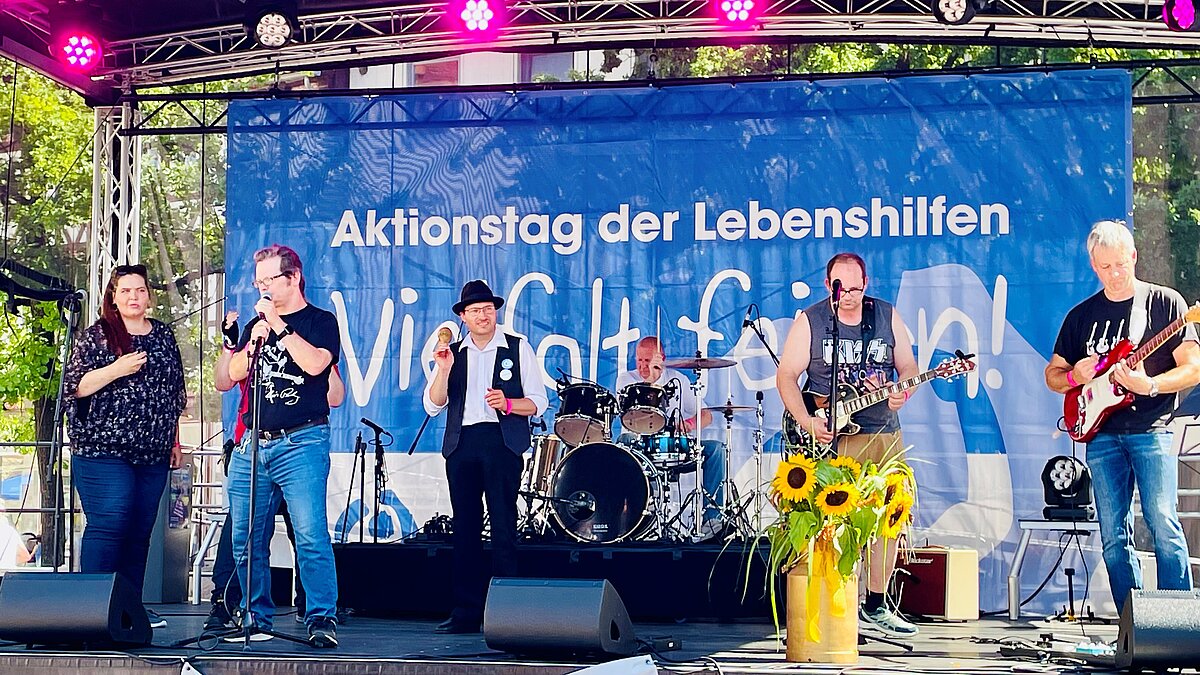 Vielfalt feiern!: Lebenshilfe Langenhagen Wedemark